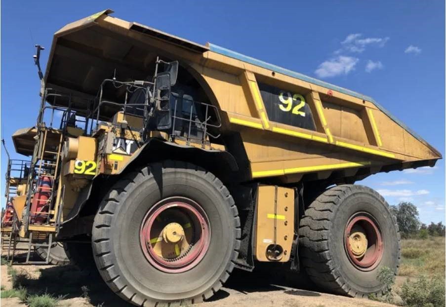 2 x Caterpillar 793D Trucks - DGI Trading