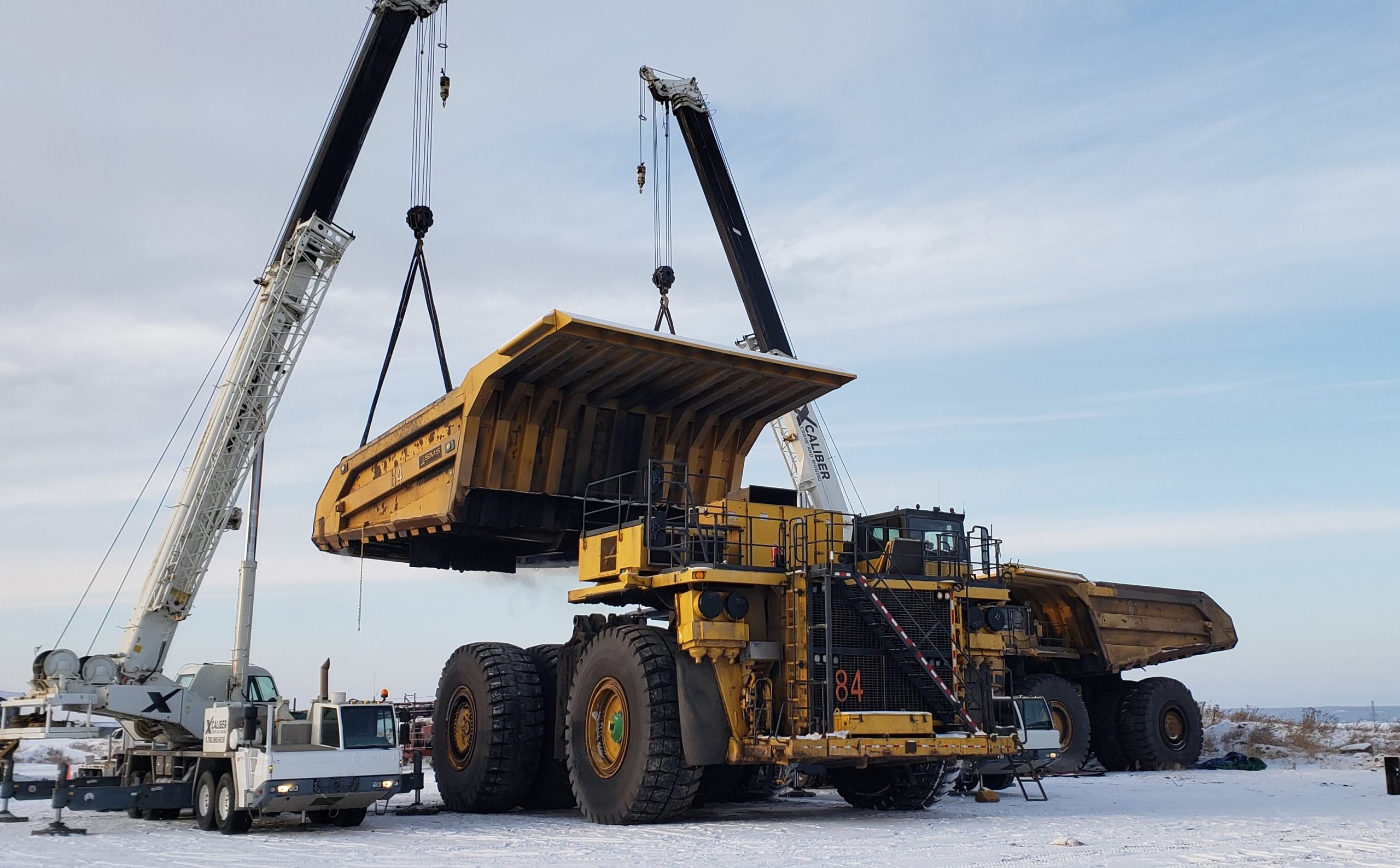 Komatsu Trucks 930e 4