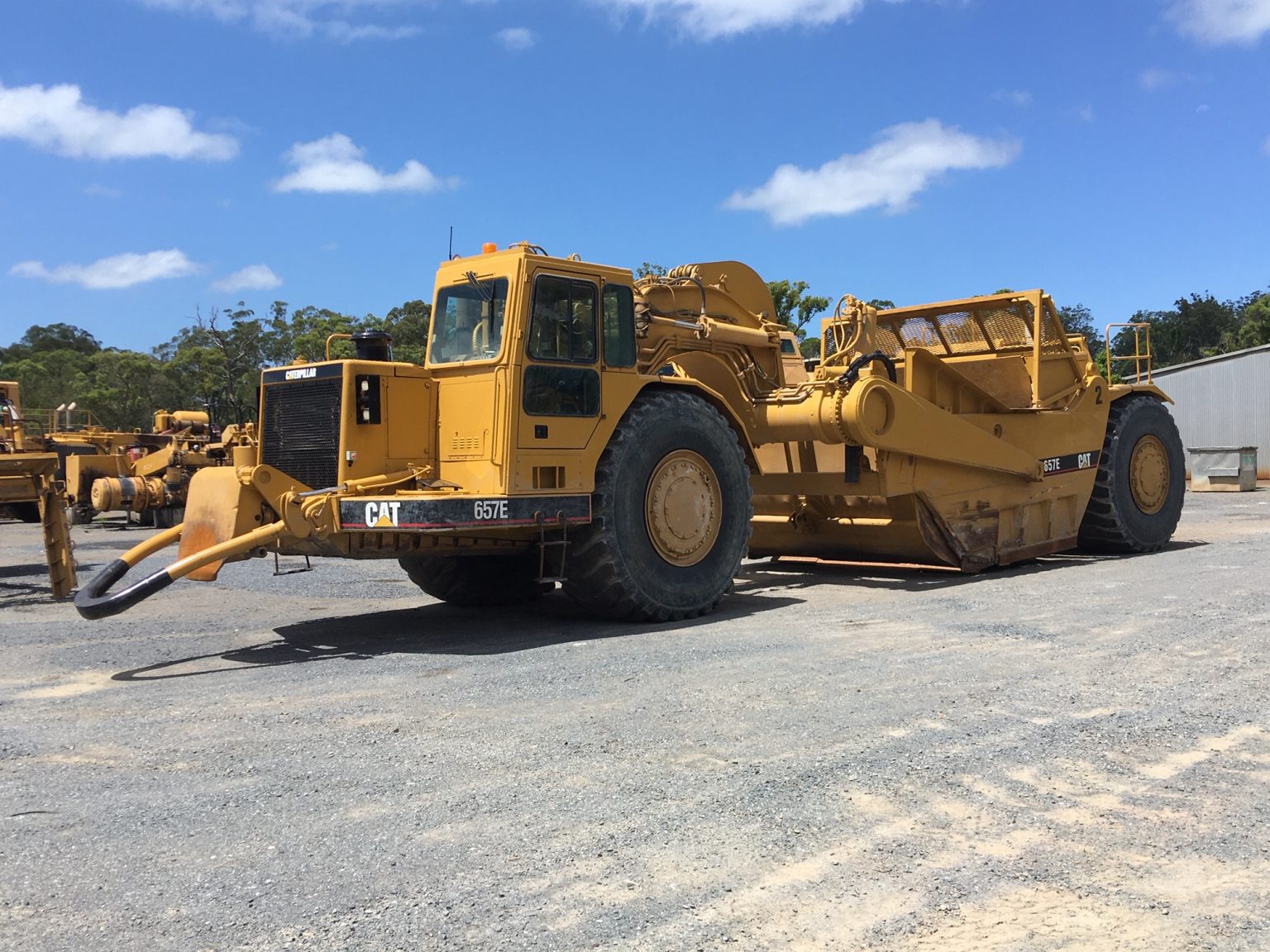 2 x Caterpillar 657E Scrapers - DGI Trading