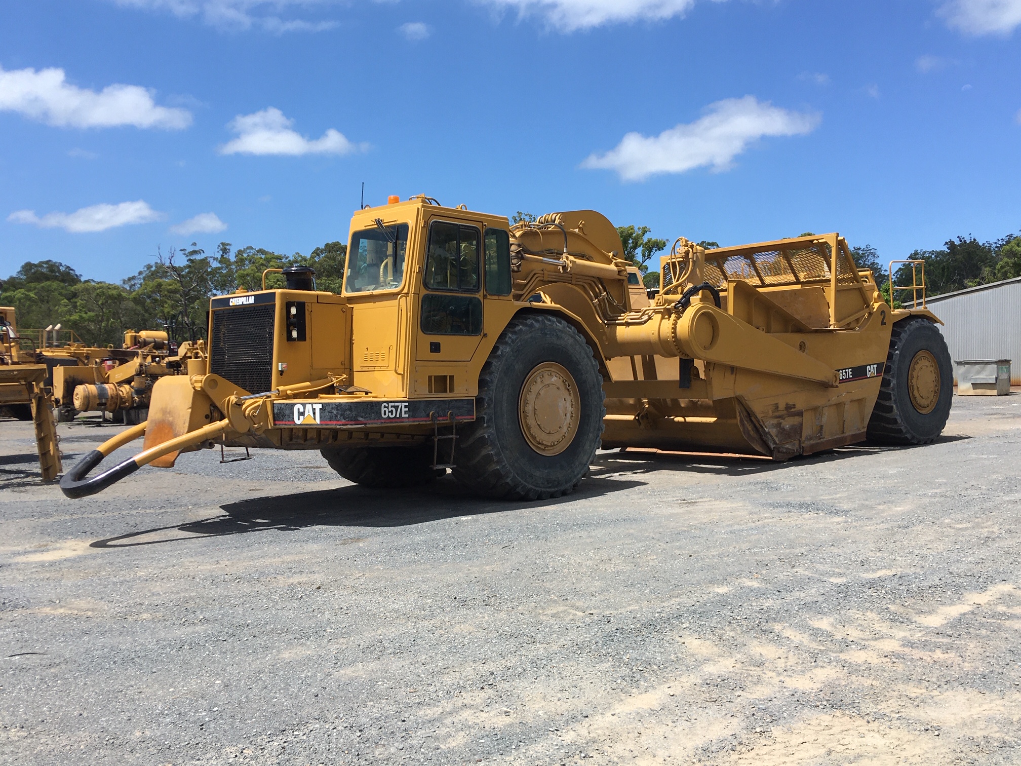 2 x Caterpillar 657E Scrapers - DGI Trading
