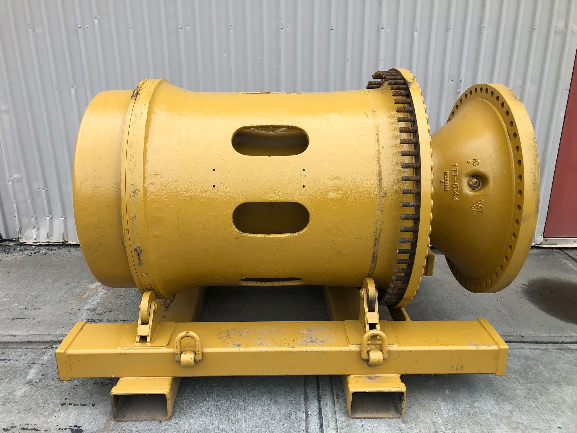 COMPONENT GUIDE: The evolution of the Caterpillar rear wheel hub. - DGI ...