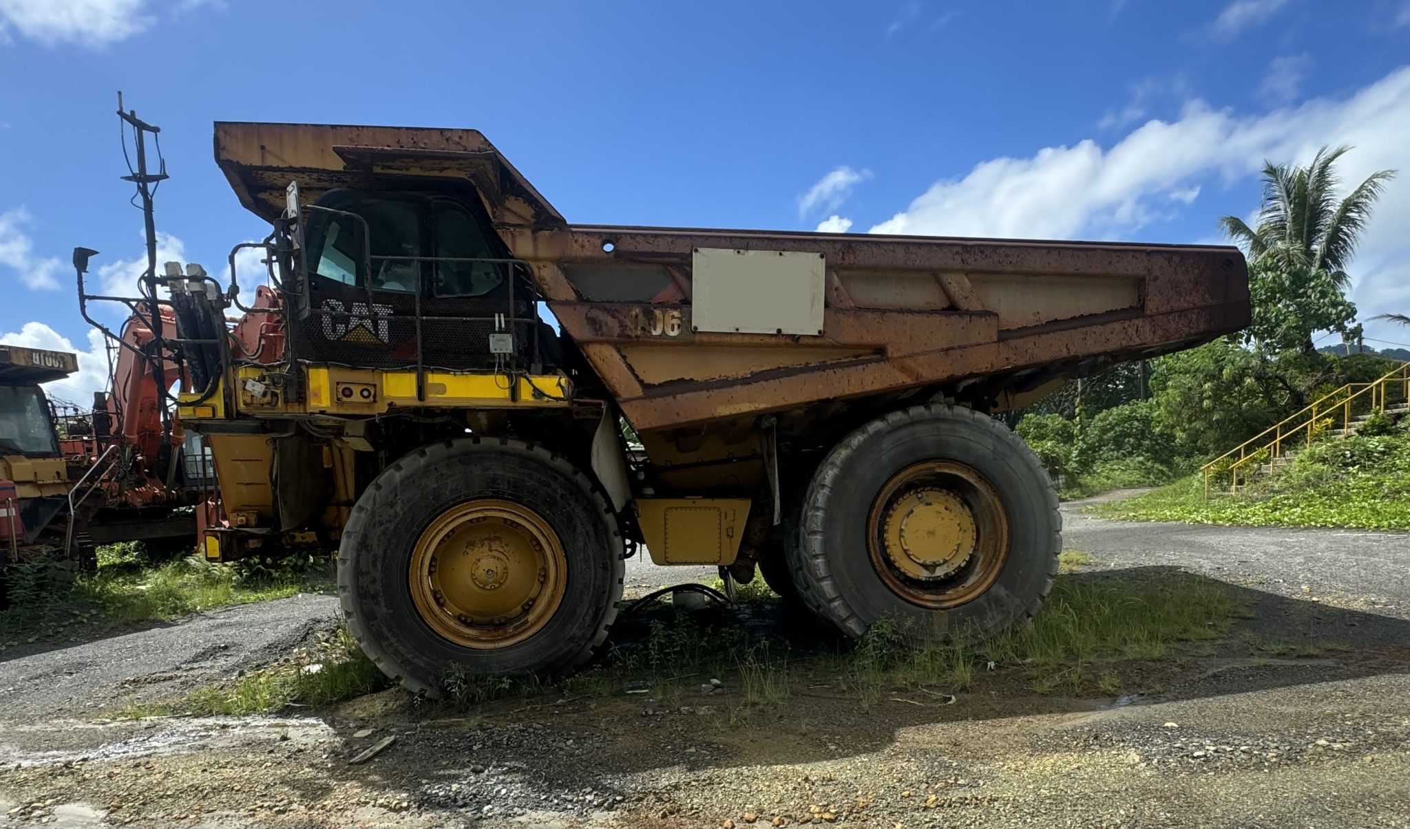 2 x Caterpillar 777G Trucks - DGI Trading